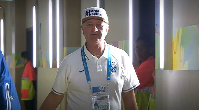 Jogadores chegam ao Mineirão ao som de samba antes da semifinal ...