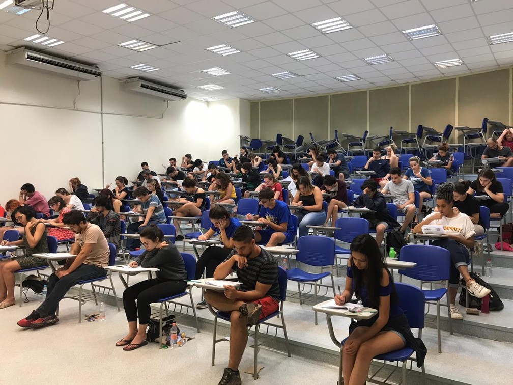 Unicamp abre inscrições para 2,5 mil vagas do vestibular 2020 e ...