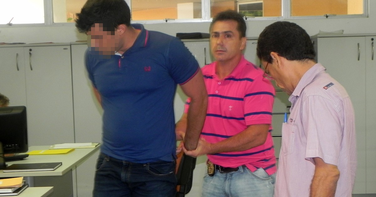 G1 - Homem é preso ao tentar tirar registro de médico com diploma falso ...
