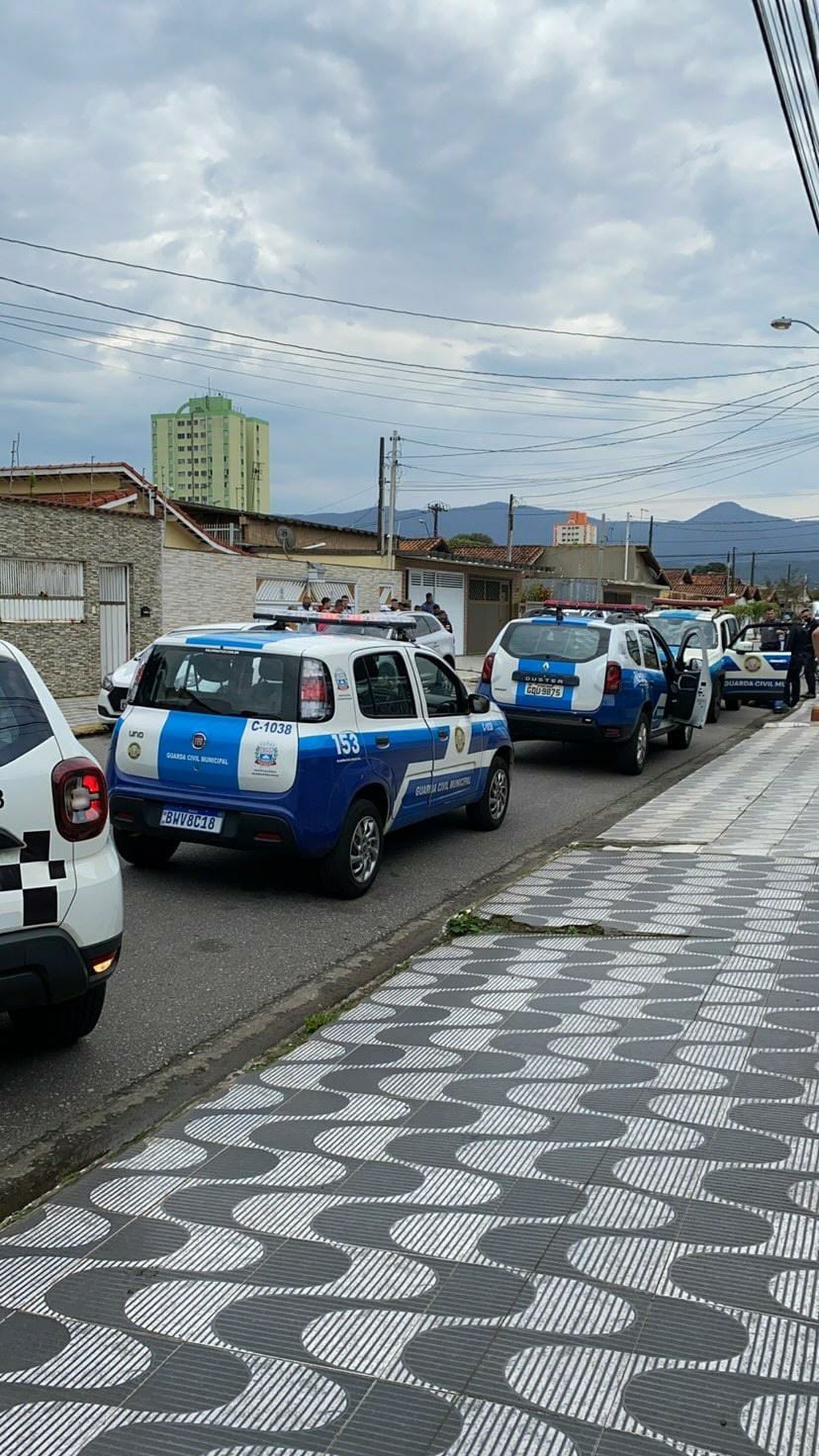 Suspeito é Baleado Pela Gcm Após Tentar Assaltar Funcionário De Escola