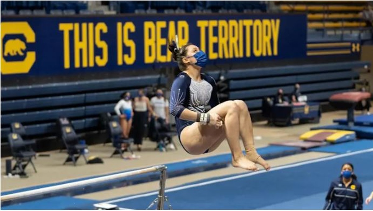 Ginasta tira 10 perfeito usando máscara e performance viraliza na ...