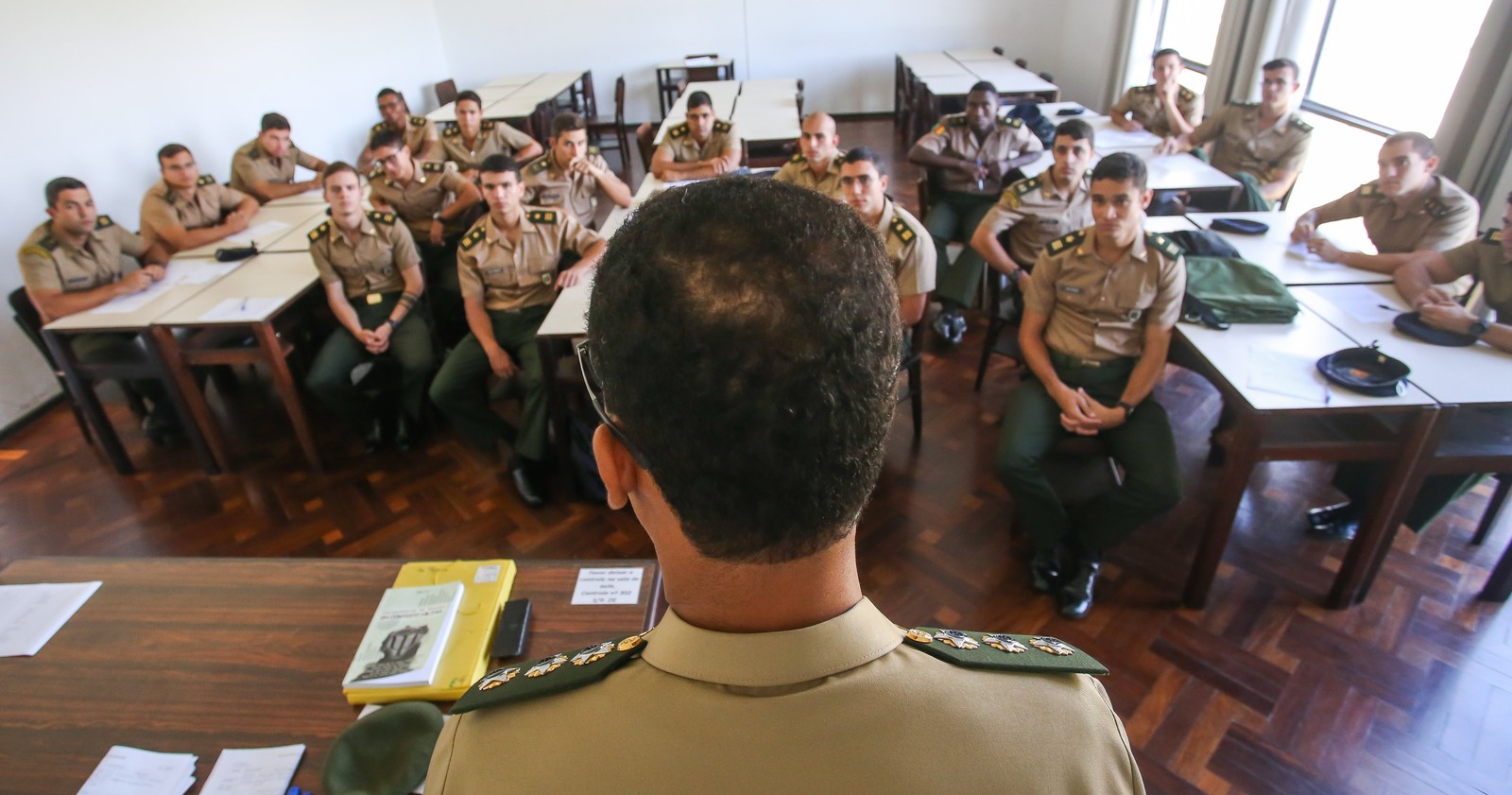 Militar da 1ª turma feminina da Aman está cotada para ser general ...
