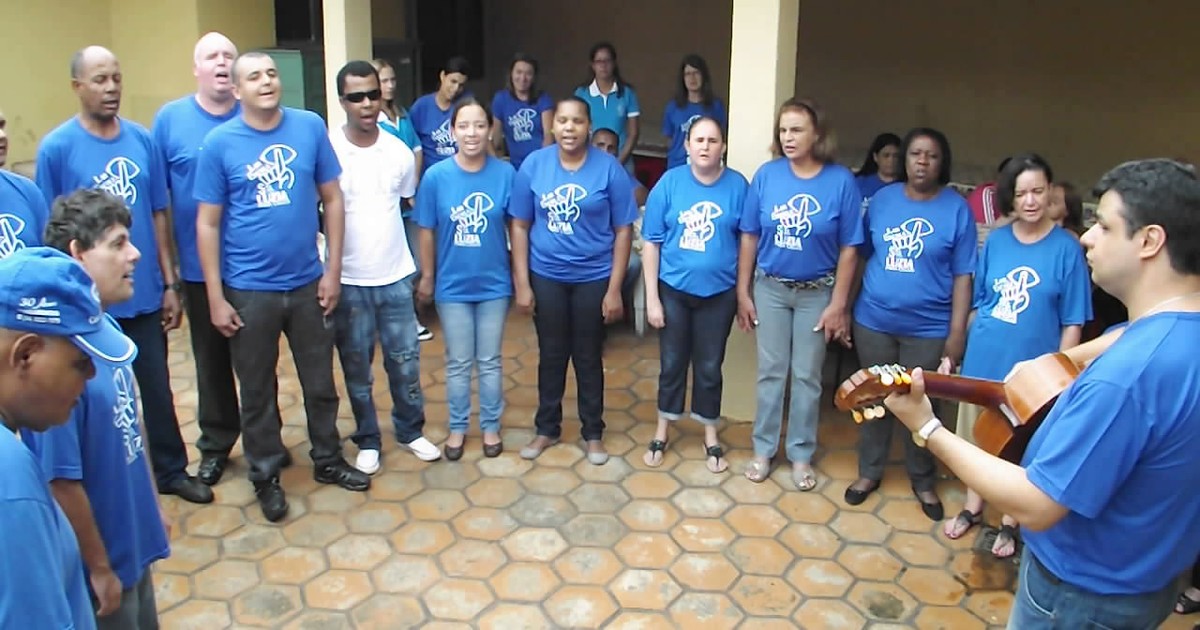 G1 - 'Dó para nós é só uma nota musical', diz regente de coral de cegos ...