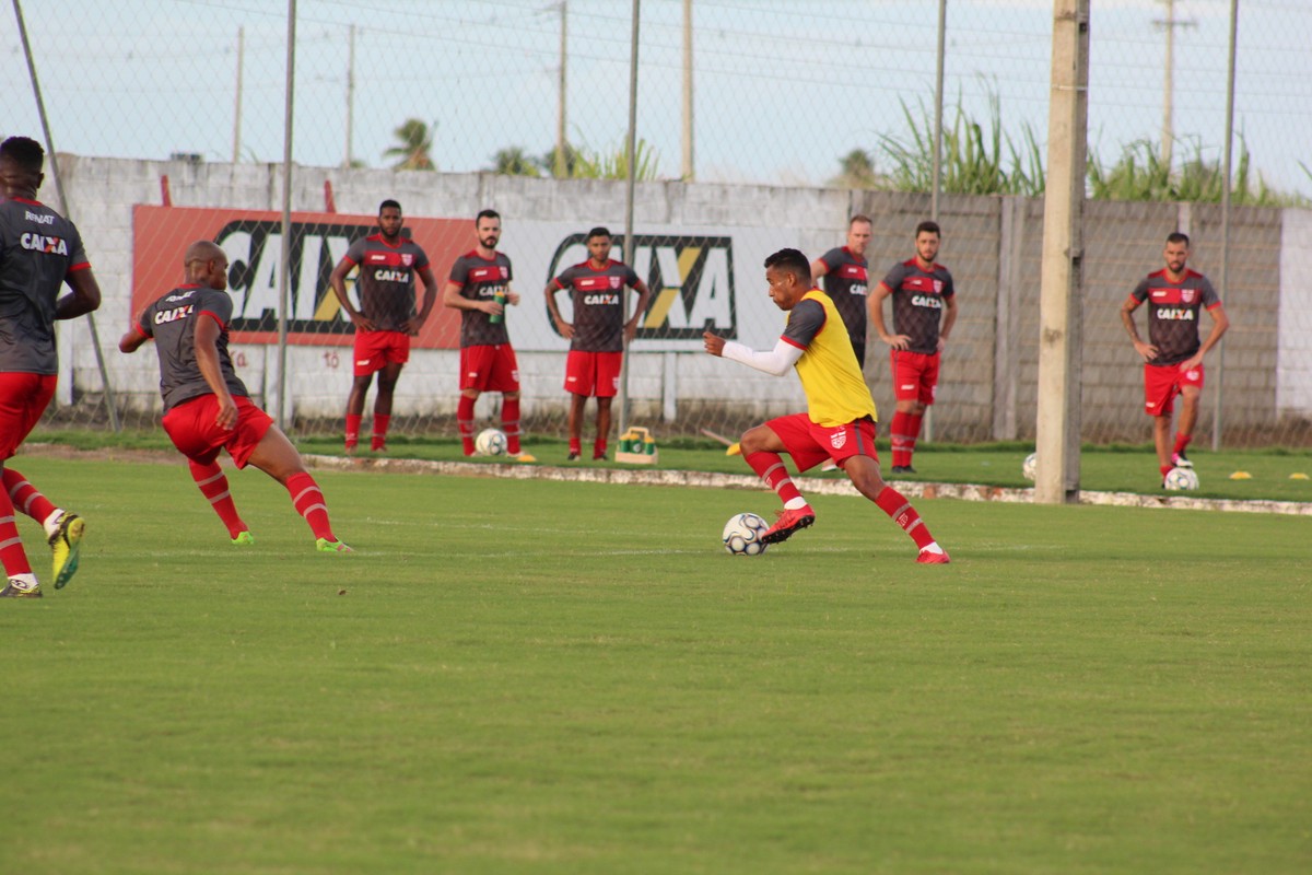 CRB faz último treino antes de pegar o Oeste; veja o provável time ...