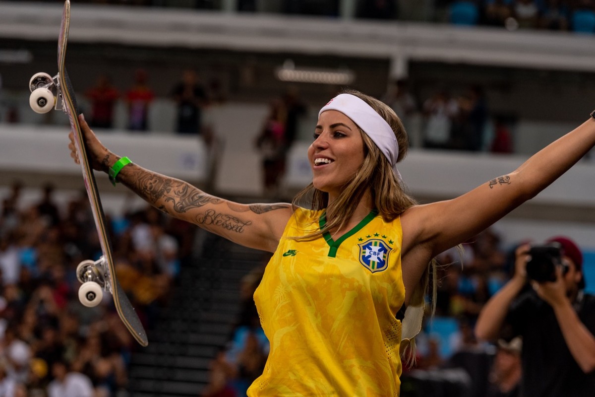 Leticia Bufoni levanta público e é vice-campeã no Mundial de Skate ...