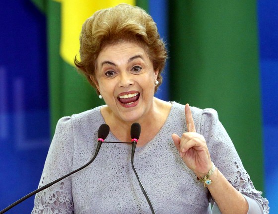 Dilma surpreende convidados e mantém calma diante de protestos - ÉPOCA ...