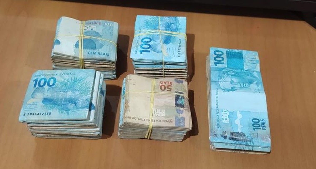 Polícia Apreende Quase R 60 Mil Em Dinheiro Vivo Dentro De Carro Na Br