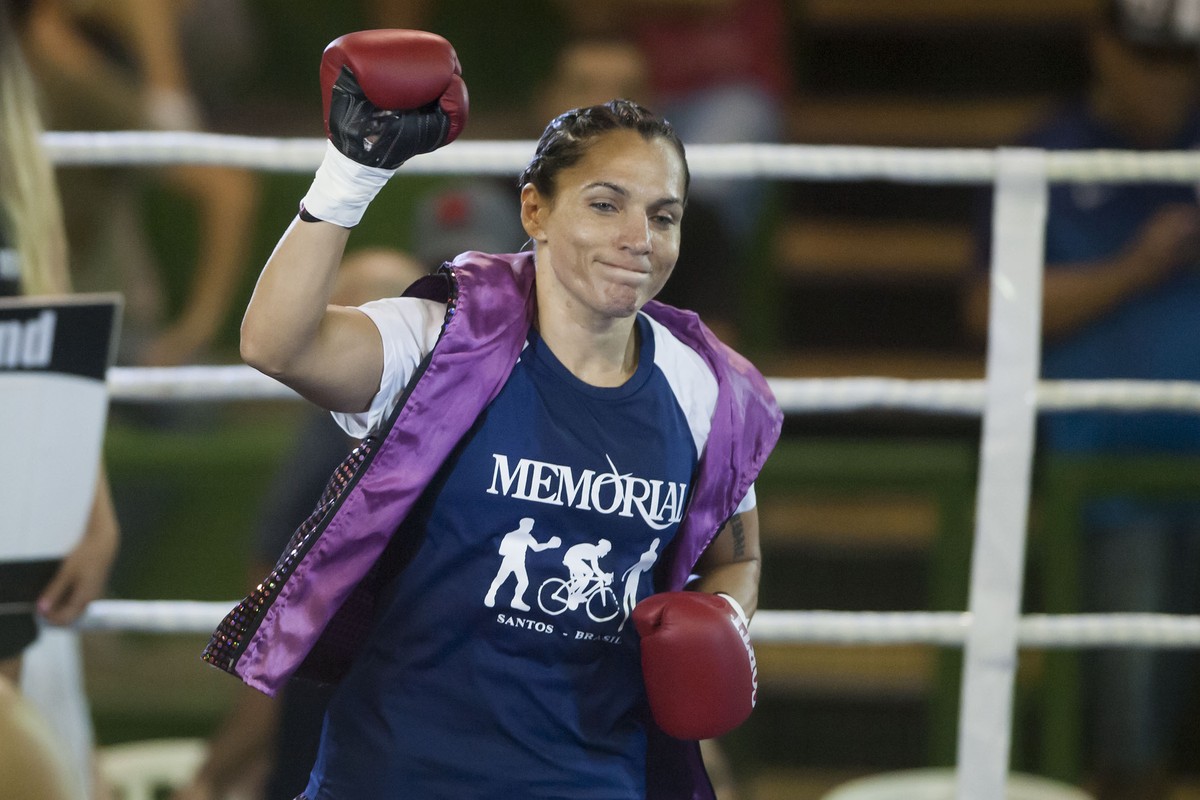 Boxeadora brasileira conquista título mundial da OMB; feito é inédito ...