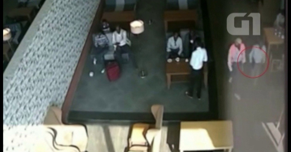 G1 - Vídeo mostra suspeito de explosão em avião na Somália recebendo ...