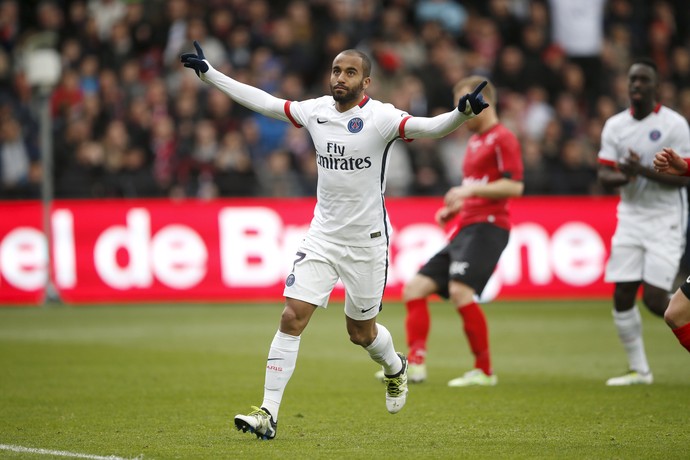 Com ingressos a R$ 5, partida reúne Lucas Moura, Tirulipa e Israel Novaes