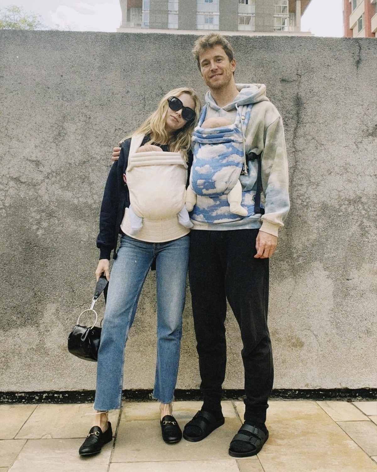 Isabella Scherer exibe registros de passeio com o marido e os filhos ...