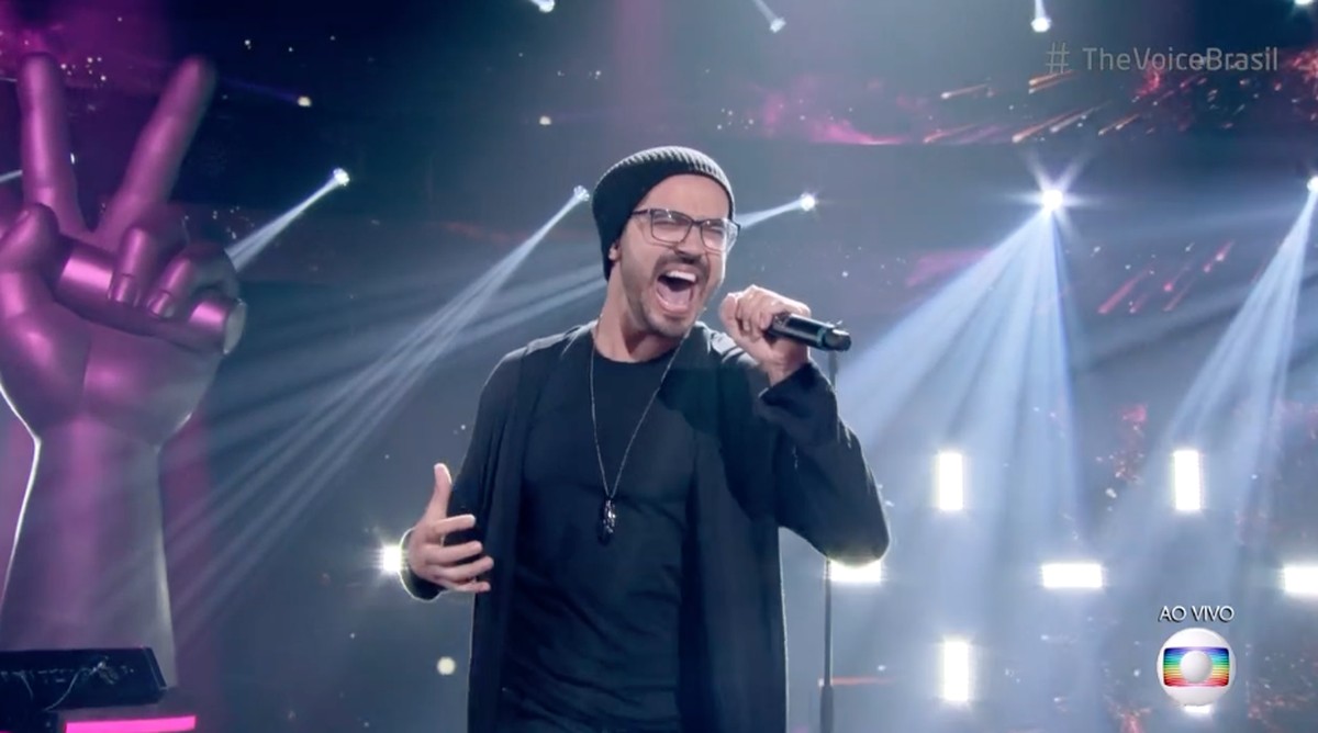 Tudo sobre Douglas Ramalho: cantor curitibano do 'The Voice Brasil ...