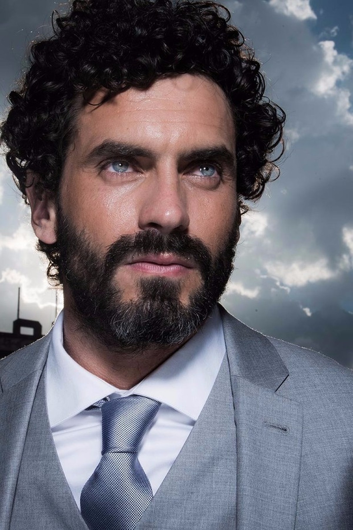 Em entrevista, o galã Nikolas Antunes fala sobre nova fase no amor e na ...