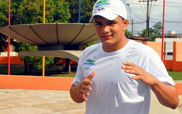 Atleta amazonense treina para a disputa do Pan-Americano de jiu-jítsu ...