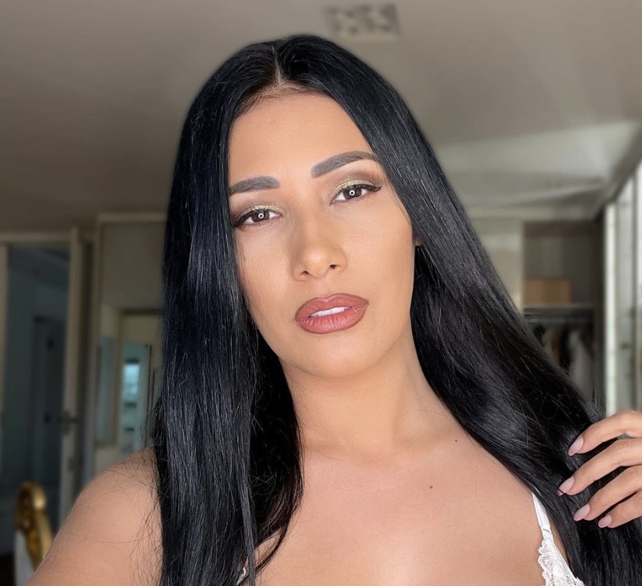 Simaria posta selfie e reflete: "Somos muito mais parecidos que ...