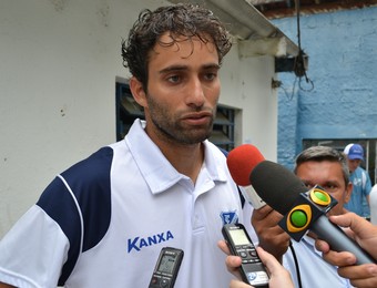 Artilheiros, Elton e Lelo travam "briga" saudável para vestir a 9 do ...