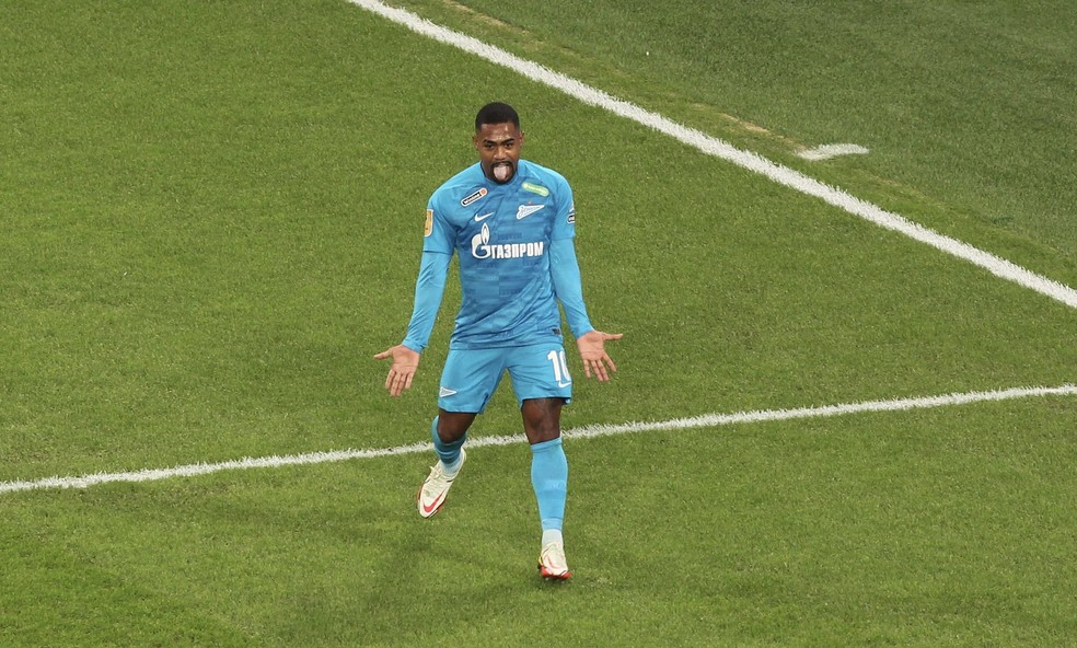 Técnico do Zenit confirma interesse de PSG em Malcom: "Estamos esperando receber uma proposta"
