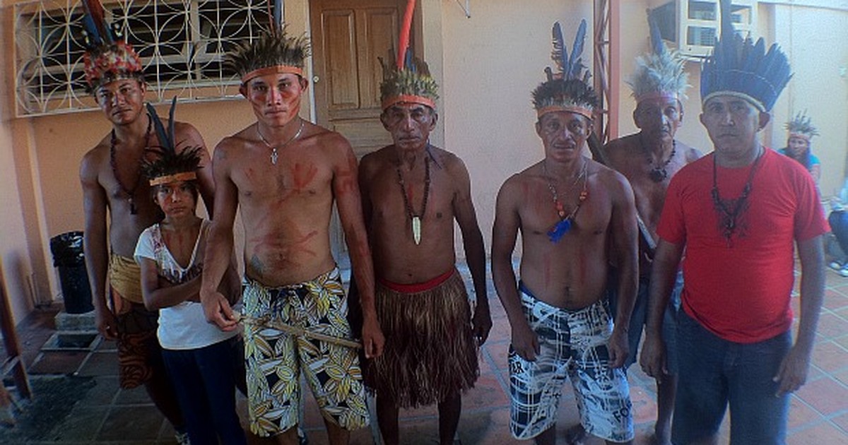 G1 - Índios invadem sede da Funai em Manaus - notícias em Amazonas