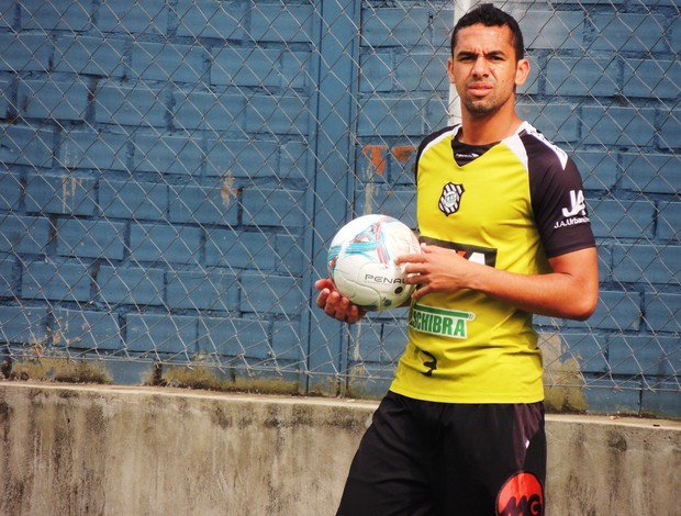 De volta após cometer dois pênaltis, Douglas Marques garante: 'Passou ...