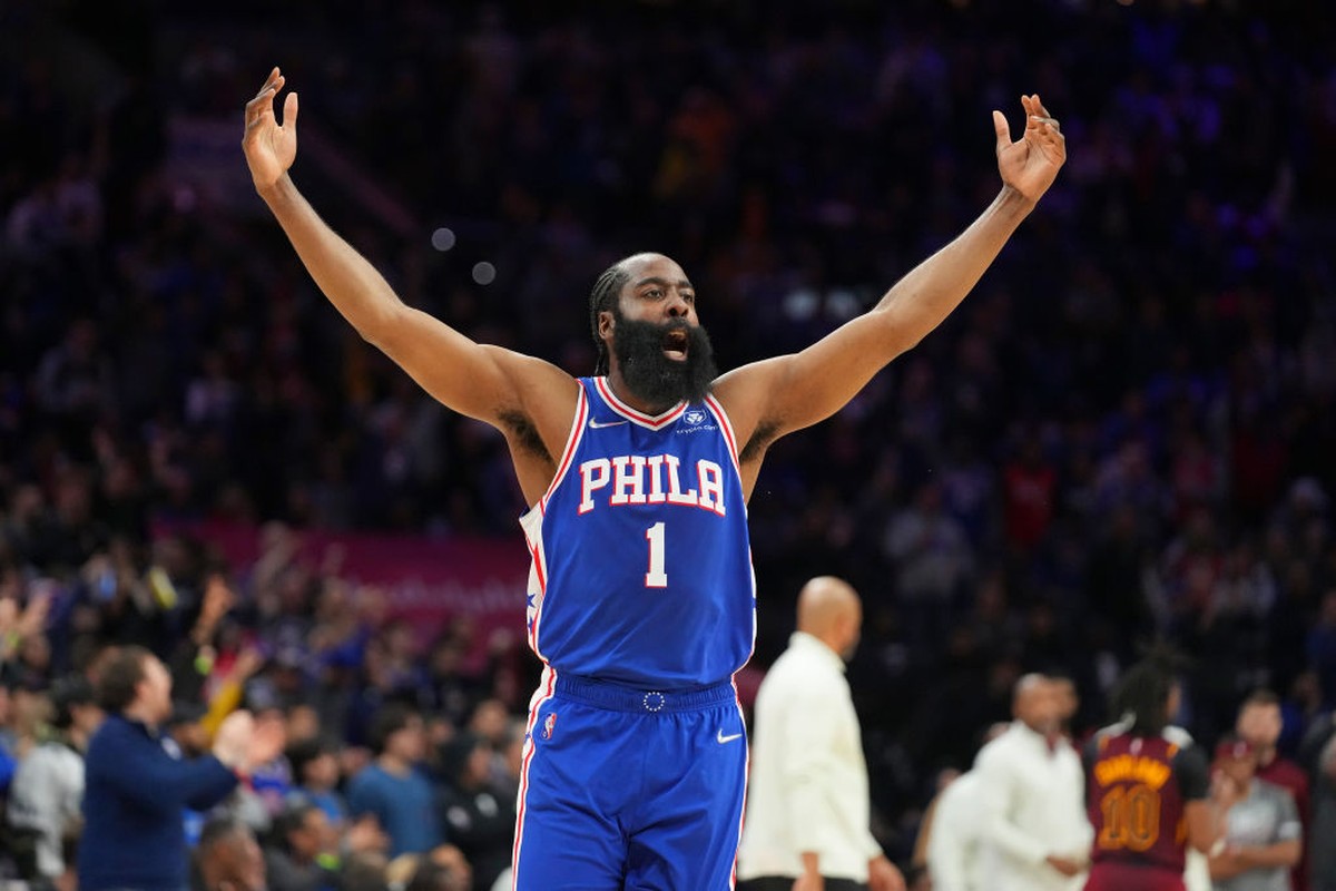 Harden perto de recorde e cesta no último segundo marcam noite da NBA ...