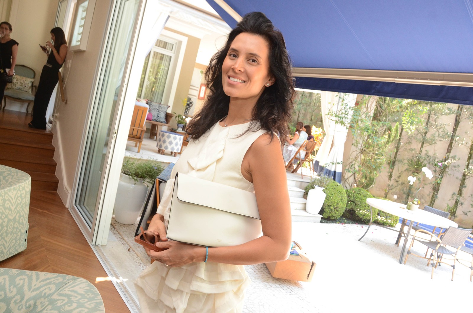 Amanda Gontijo Funaro e Marina Capra Fantozzi lançam o verão da Loér ...