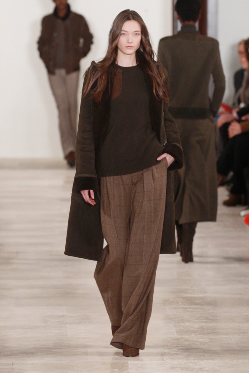 Ralph Lauren divide seu inverno entre roupas casuais e de festa ...