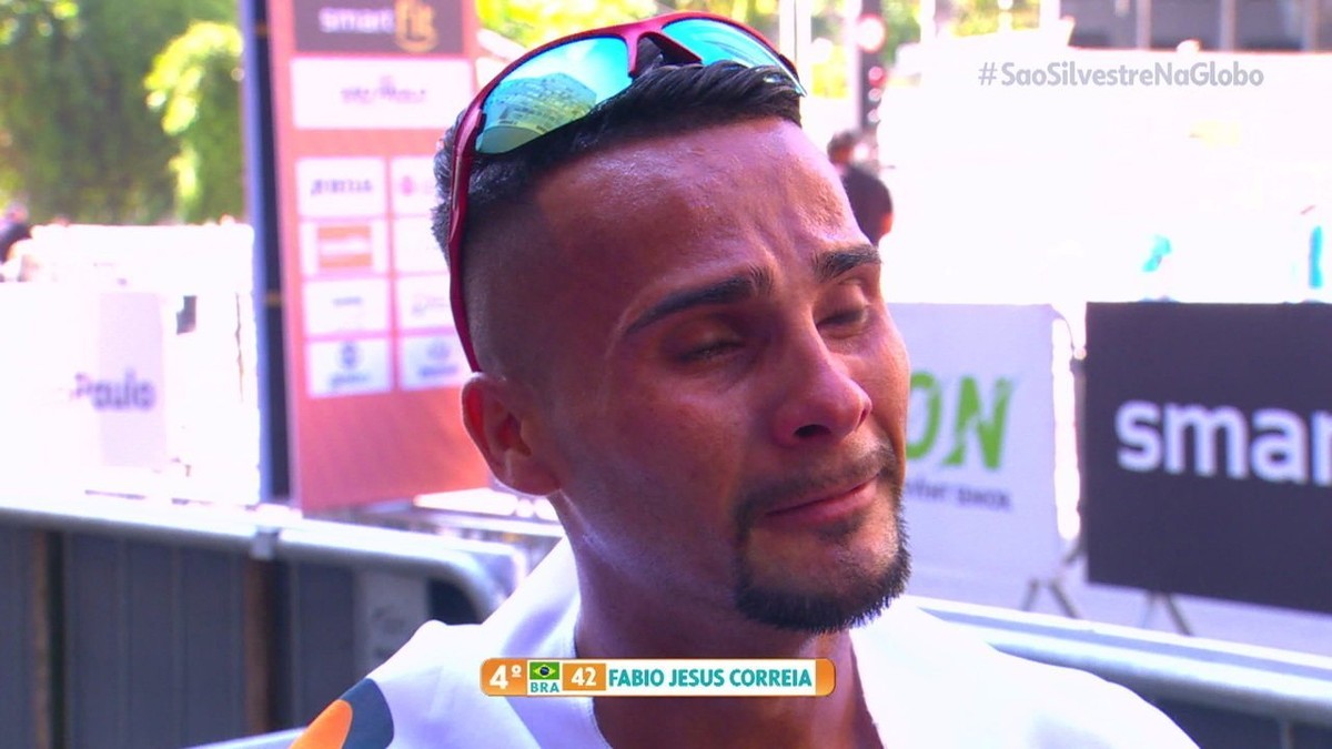 Gari e campeão aos 14 anos com pés descalços: conheça Fábio Jesus ...