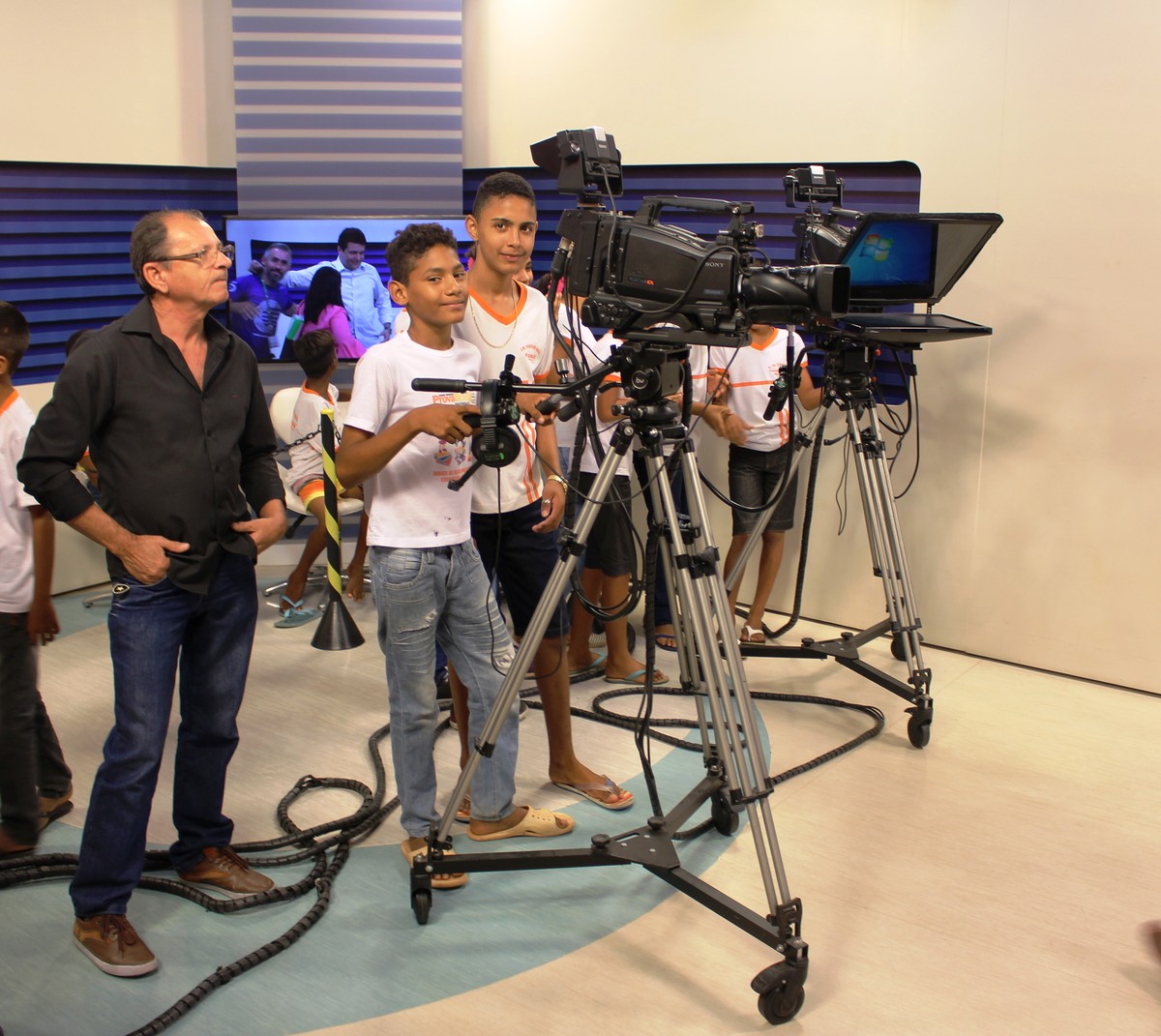 'Amigos da TV Clube' encerra a temporada 2017 com visita de estudantes ...