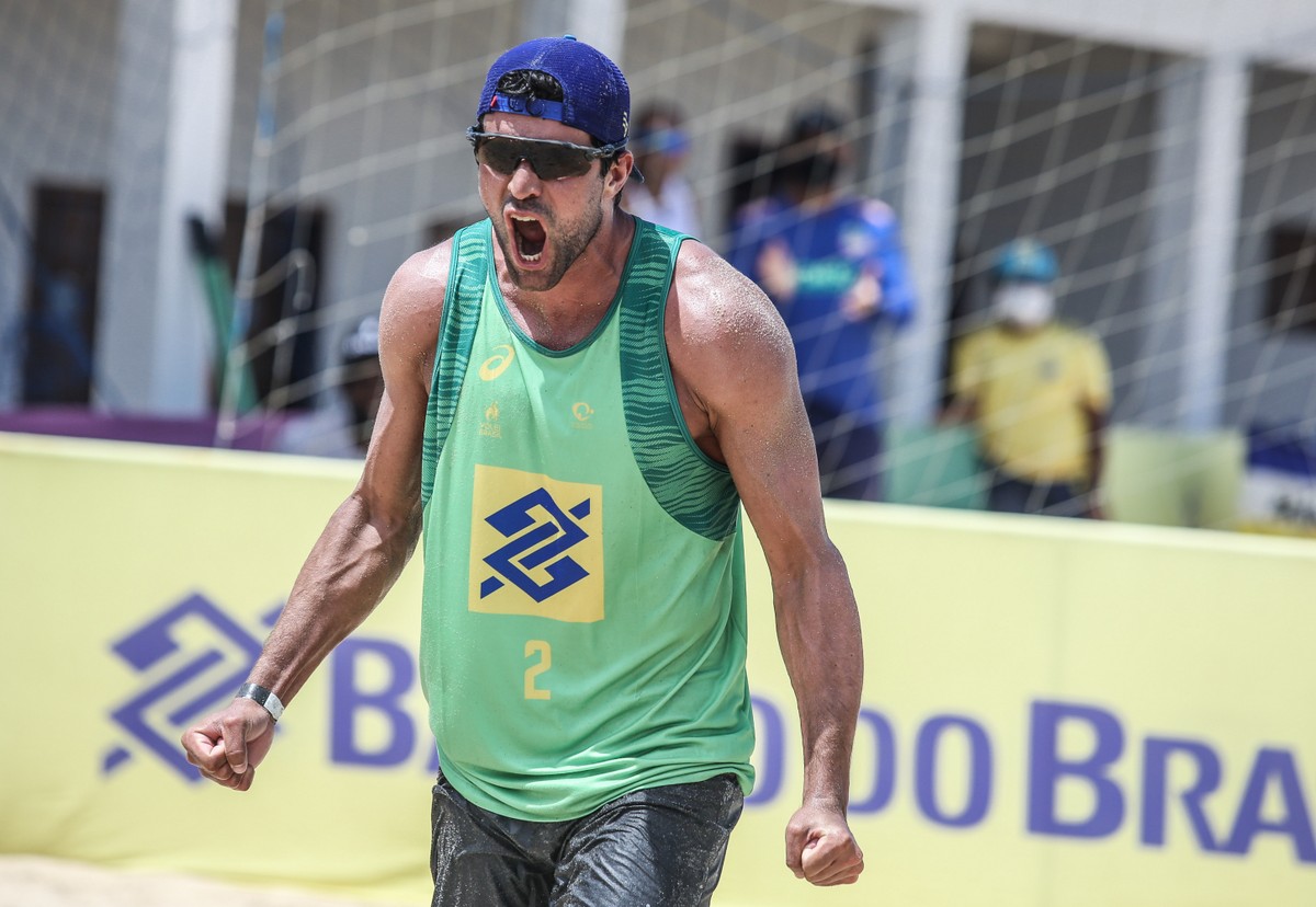 Vitor Felipe vive expectativa de voltar a jogar o Circuito Mundial e ...