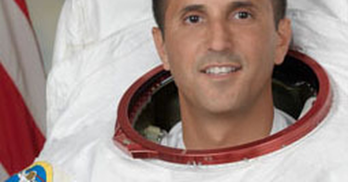 G1 - Astronauta vai comandar programa de rádio direto da Estação ...