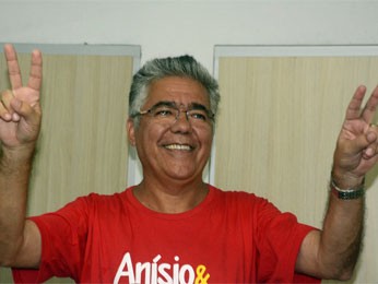 G1 - Professor Anísio Brasileiro é reeleito reitor da UFPE - notícias ...