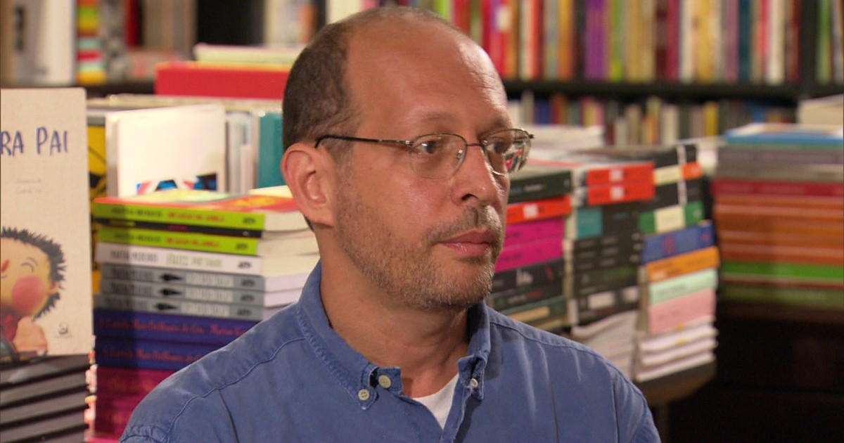 Globo News - 'Escritor de livros infantis é um escritor', diz Márcio ...