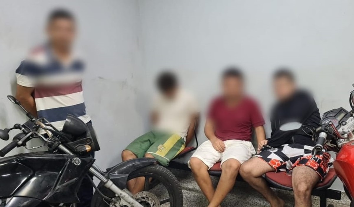Adolescente é Morto A Tiros No Bairro Da Compensa E Quatro Homens São