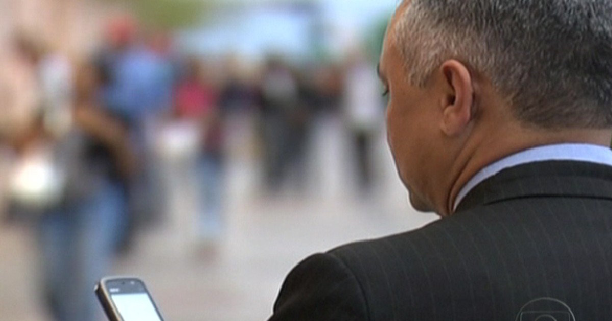 G1 - Cliente que teve celular bloqueado deve receber indenização, diz ...