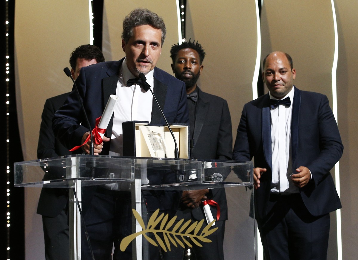 Filme brasileiro 'Bacurau' vence Prêmio do Júri no Festival de Cannes ...