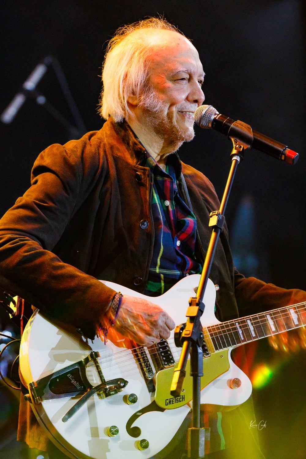 Morre Erasmo Carlos, pioneiro do rock no Brasil e símbolo da Jovem ...