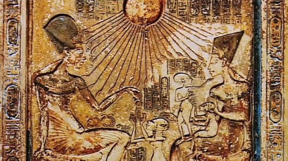 A revolução de Aquenáton, o faraó que acabou com 2 mil deuses e ...