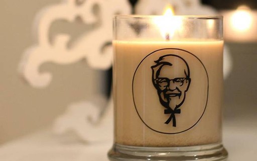 KFC lança vela aromatizada com perfume de frango frito - GQ | Gastronomia