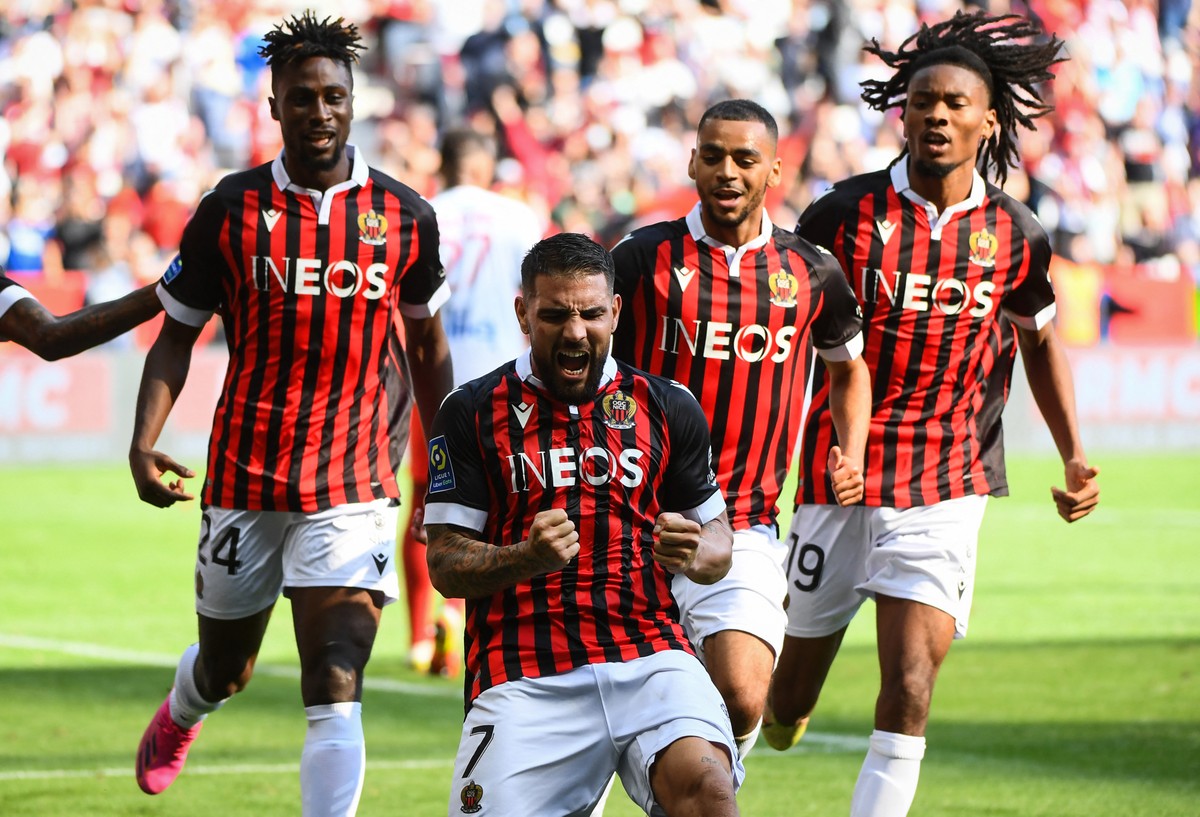 Com dois gols nos acréscimos, Nice vence Lyon de virada e sobe na ...