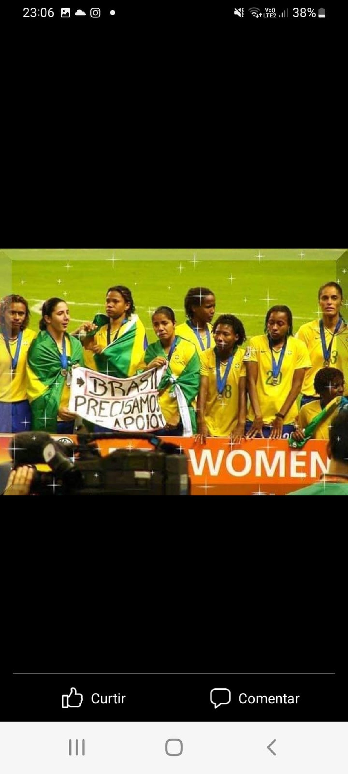 Histórias da Copa: Faixa no Mundial de 2007 custou a Daiane Bagé quatro ...