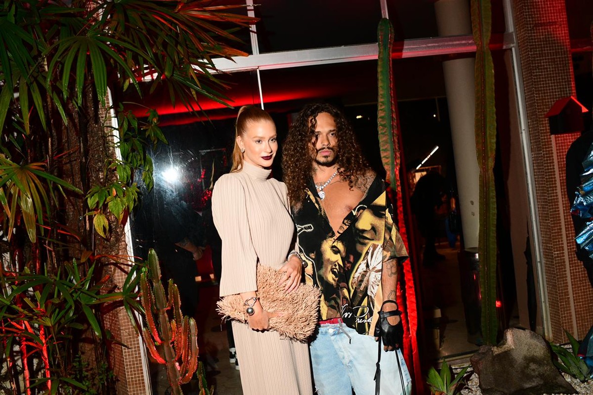 Marina Ruy Barbosa e Vitão posam juntos no Vogue Celebra | Celebridades ...