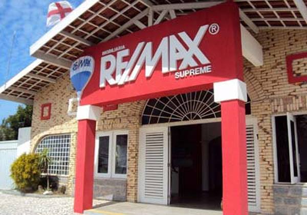 RE/MAX