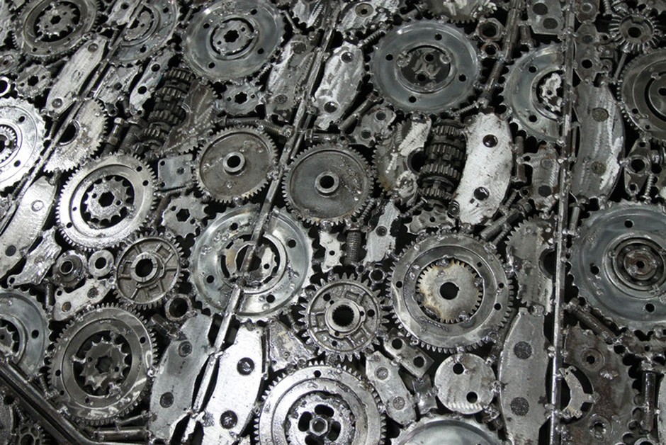 Artistas criam réplicas de carros com sucata de ferro velho | Carros ...