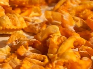 G1 - Festa italiana de Jundiaí produz mais de 1t de crustoli; confira ...