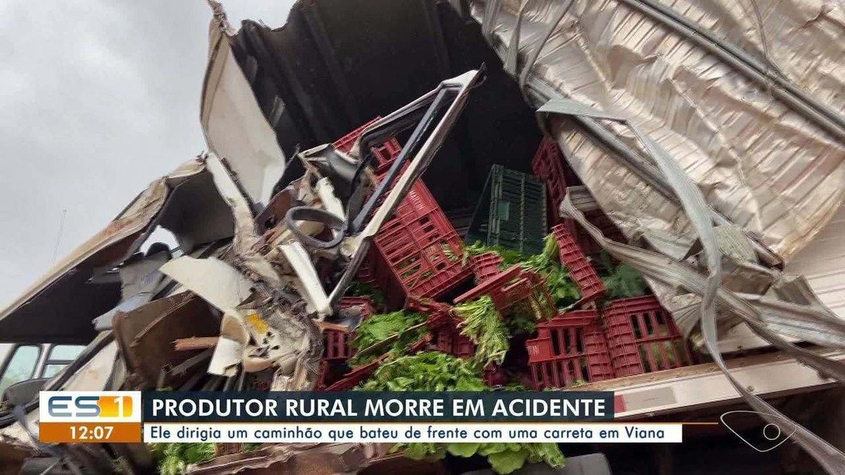 Homem morre após caminhão e carreta baterem de frente na BR-262, em Viana, ES | Espírito Santo | G1