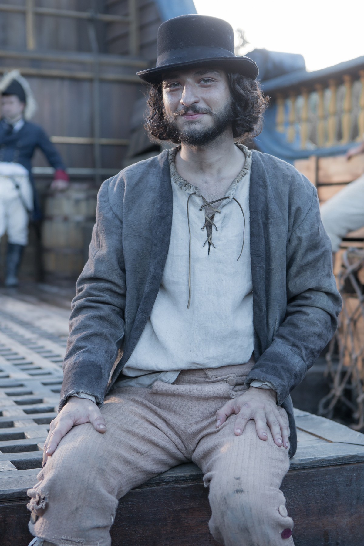 César Cardadeiro volta à TV como Hugo de 'Novo Mundo' | tv | Gshow