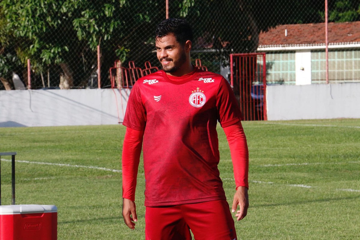 América-RN anuncia primeiros reforços para a Série D; zagueiro está de ...