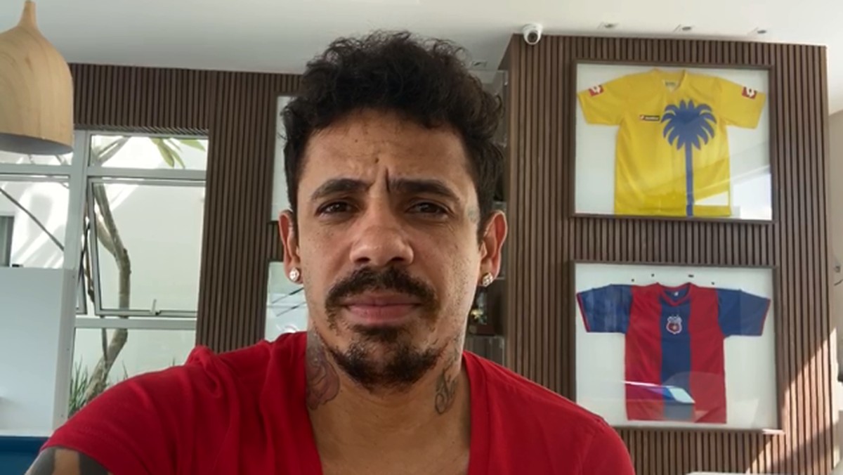 Após saga para fugir da Covid-19, Élton está de malas prontas para ...