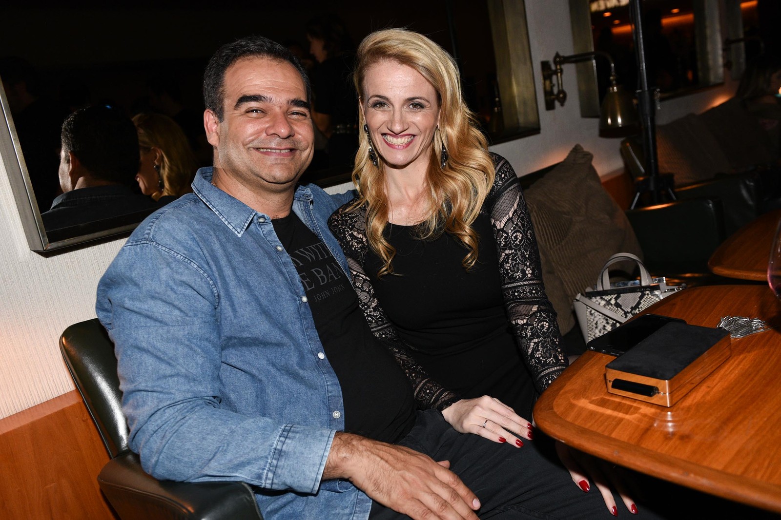 John John recebe Adam Levine em São Paulo | Lifestyle | Vogue