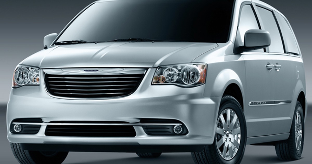 Auto Esporte - Minivan de luxo, Chrysler Town & Country ganha versão ...